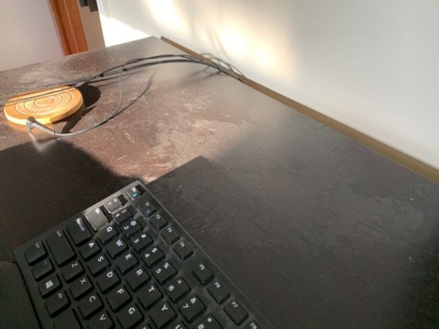 5 Great Ways to Stop Your Desk From Getting Dusty - wigglywisdom.com