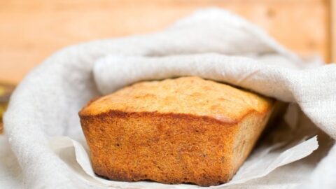 Why Is My Banana Bread White? (5 Big Reasons and How to Achieve the ...